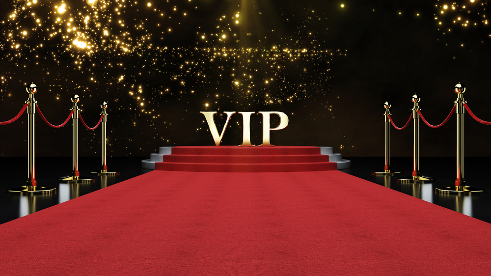 Inspiration: Hosting a Red Carpet-Style Farewelling for a True Diva (or ...